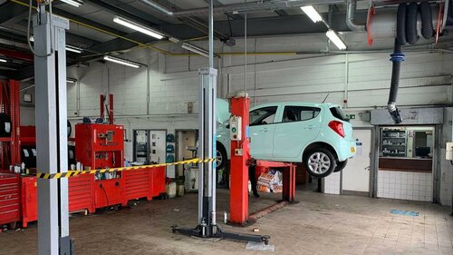 Kamyon ve ağır vasıta satış ve servis firmaları Evans Halshaw Vauxhall Falkirk, Falkirk Konsey Alanı, foto