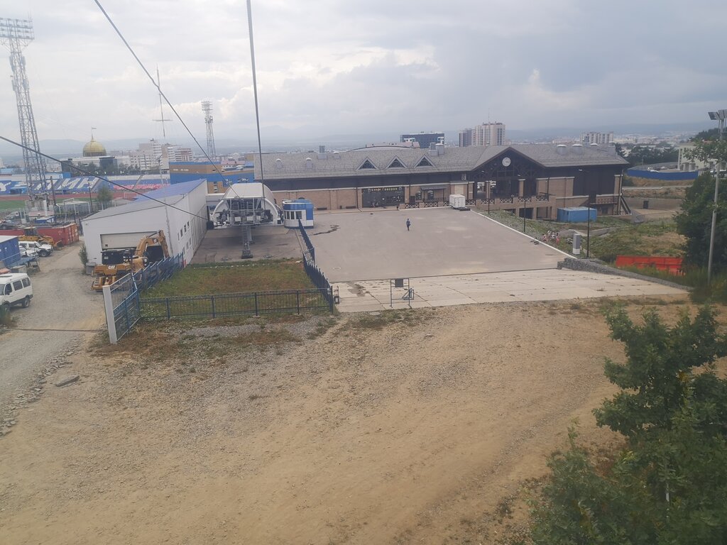 Hızlı ulaşım istasyonu High-speed urban transport station, Sakhalinsk, foto