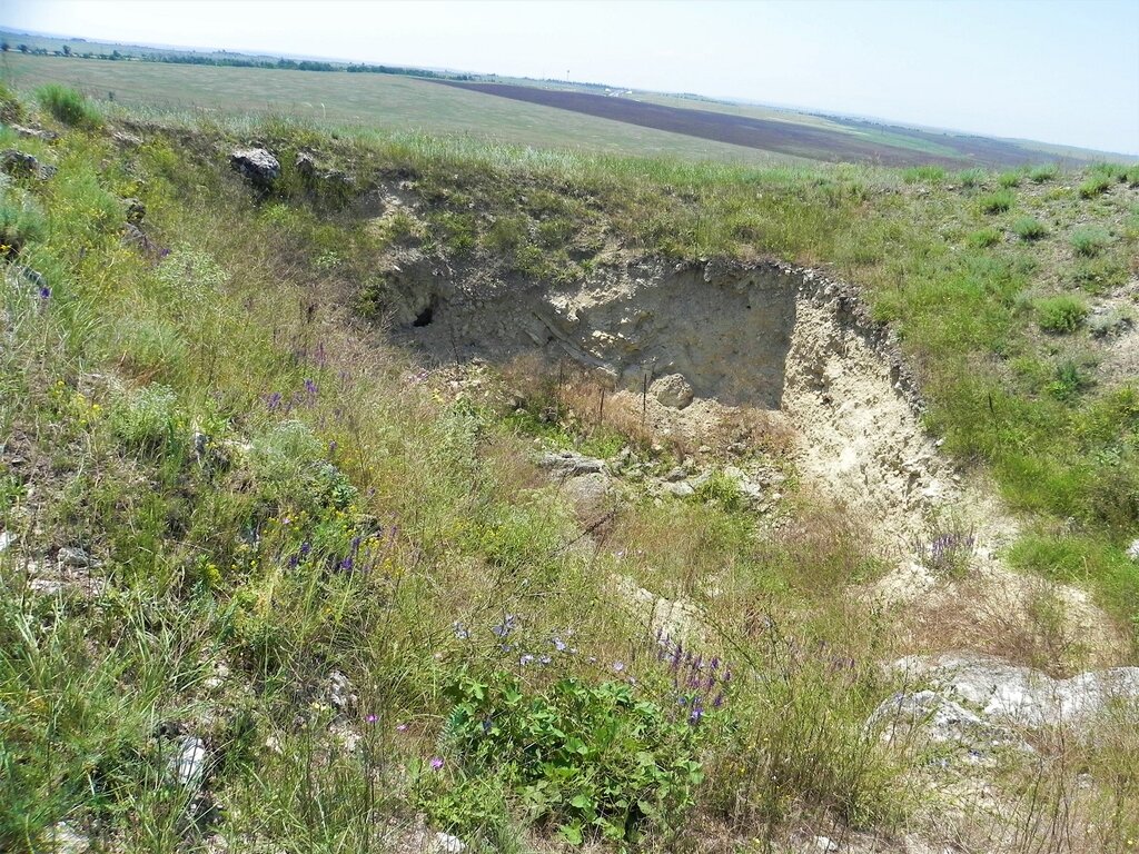 Arkeolojik sit alanı Курган Куль-Оба, 400-370 года до н.э., Kırım Cumhuriyeti, foto