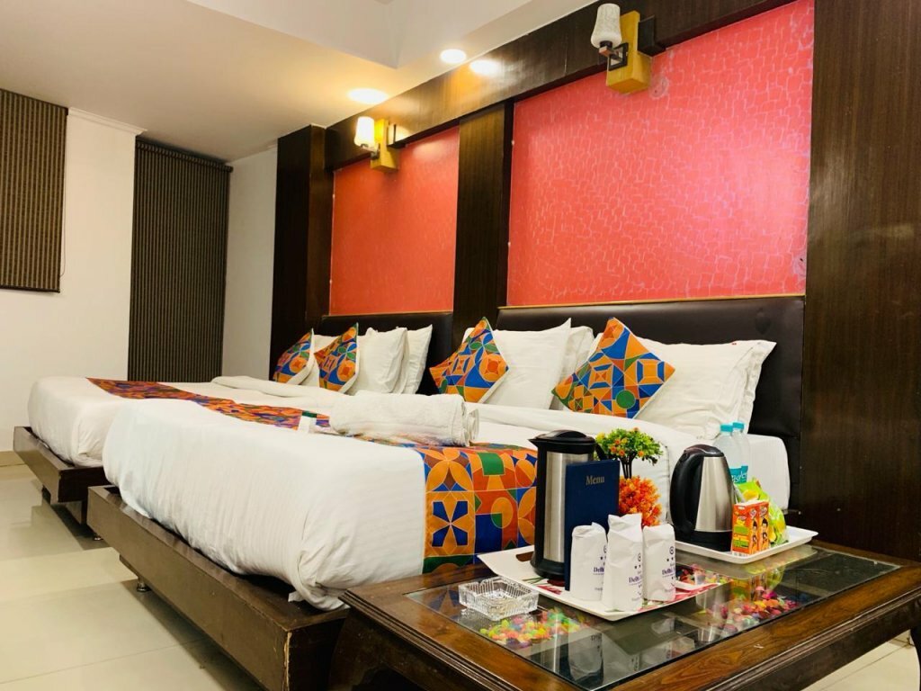 Otel Surya Plaza, Delhi, foto