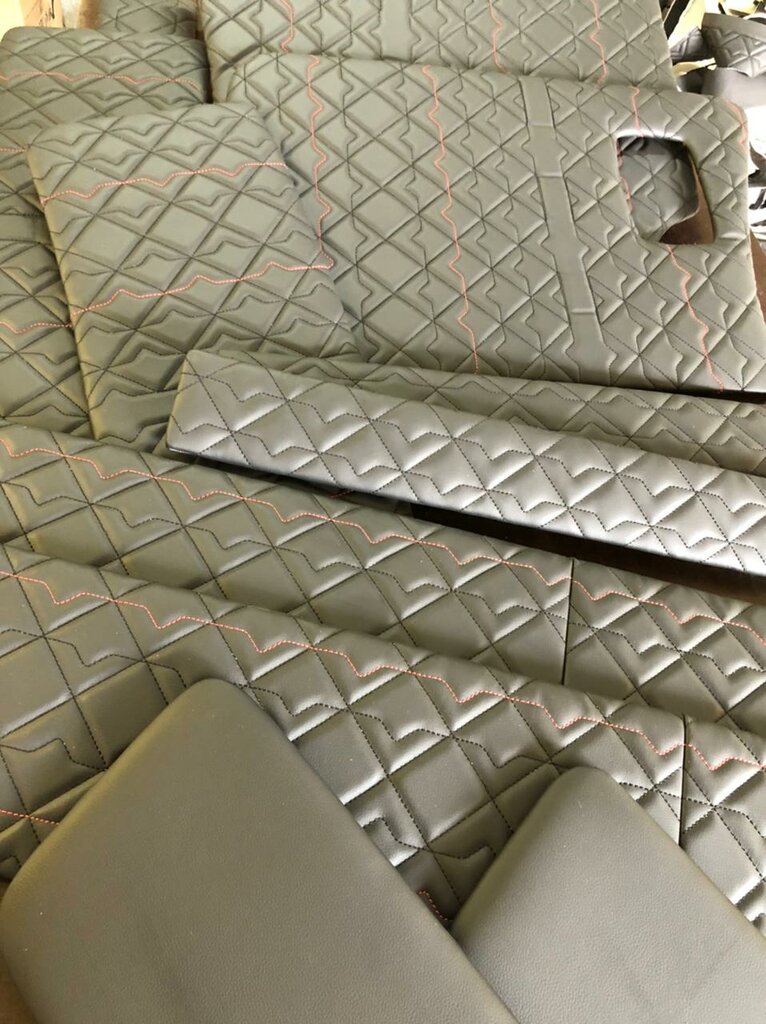 Oto döşeme Mad box, Moskova ve Moskovskaya oblastı, foto