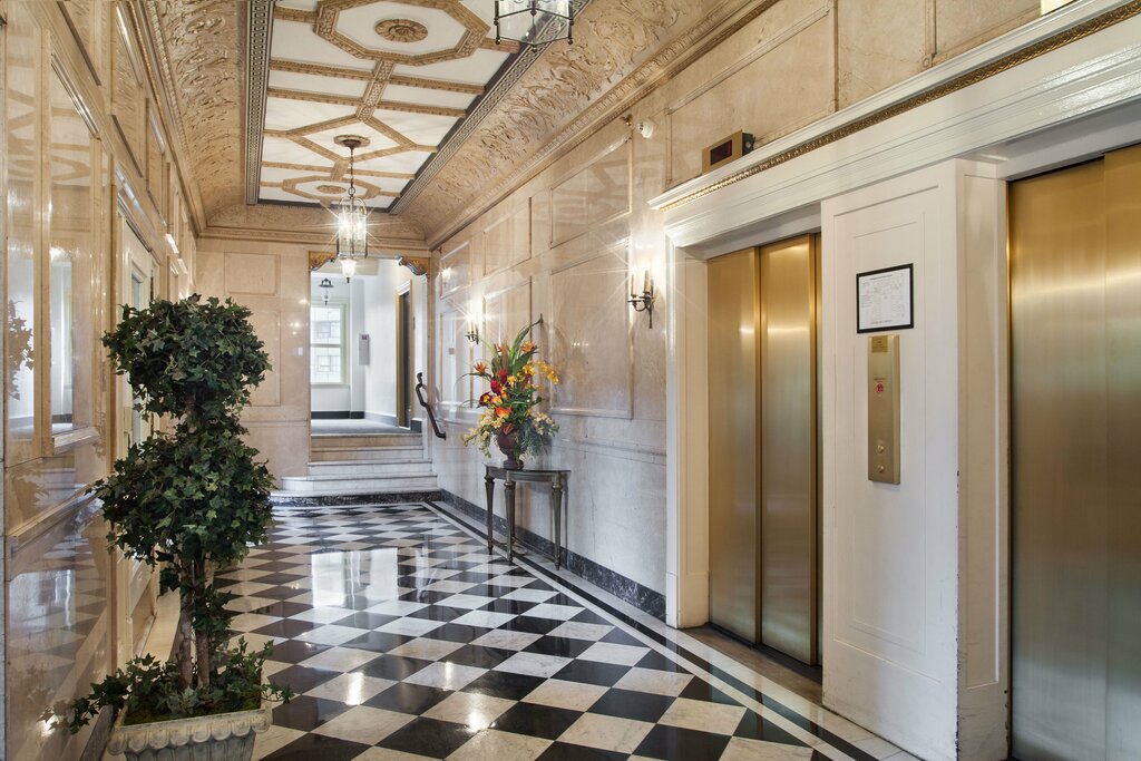 Emlak ofisi The Regent Apartments, Brookline, foto