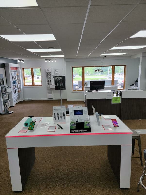 Cep telefonu ve aksesuarları satış mağazaları Verizon Authorized Retailer - Team Wireless, Marshfield, foto