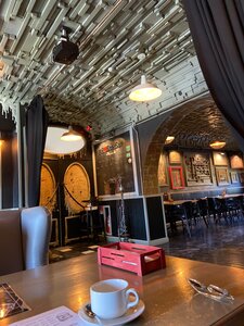 Блэк (ulitsa Valeriya Chaptynova No:26/1, Gorno-Altaysk), bar  Gorno‑Altaysk'tan