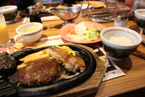 Steakhouse Bronco Billy (Suzuka, 422-1 Sanjocho), restoran  Suzuka'dan