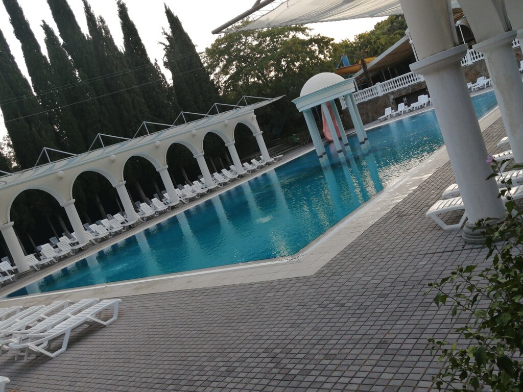 Resort oteller, tesisler Triumf 9, Kırım Cumhuriyeti, foto