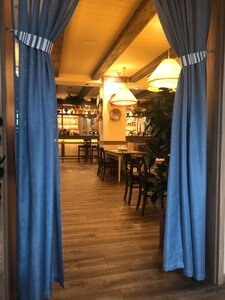 Razdolye (Zonalnoye Highway No:48, Pskov), restoran  Pskov'dan