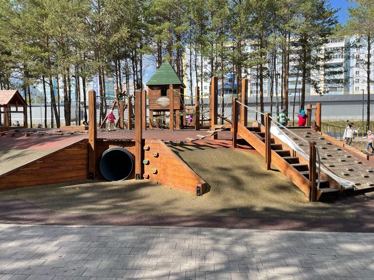 Oyun alanı Playground, Almetyevsk (Elmet), foto
