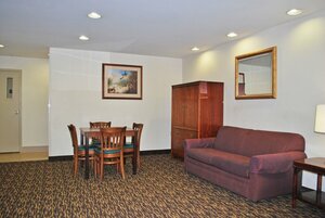 Welcome Suites Hazelwood (Missouri, Howell County, Chapel), otel  Hazelwood'dan