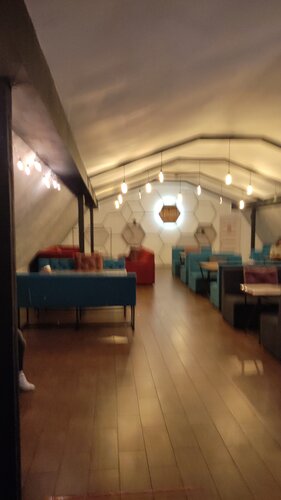 Kafe Longe Bar Kryscha, Şahtinsk (Tentek), foto
