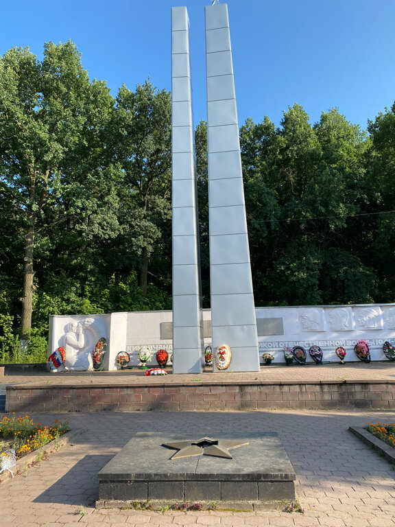 Anıt, heykel Мемориальный комплекс Великой Отечественной войны, Kimovsk, foto