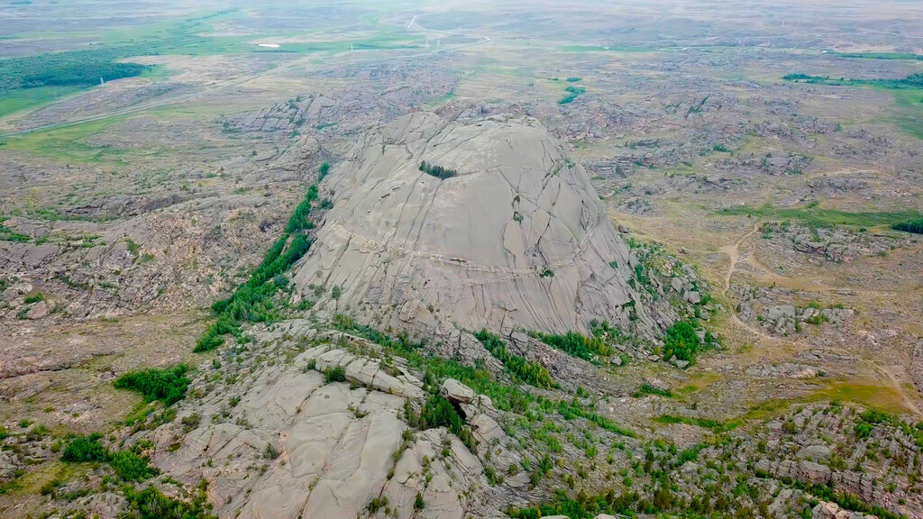 Dağ zirvesi Naizatas Mountain, Pavlodar eyaleti, foto