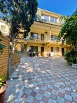 Guest house Semiya (улица Ломоносова No:3), otel  Yalta'dan
