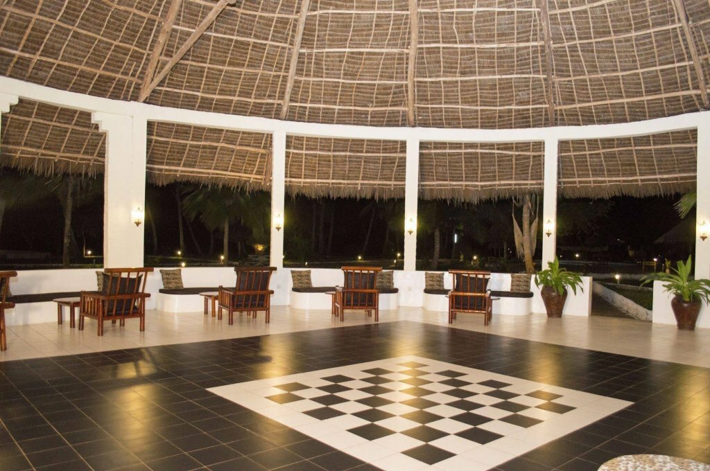 Otel Antonio Beach Hotel and SPA, Dünya, foto