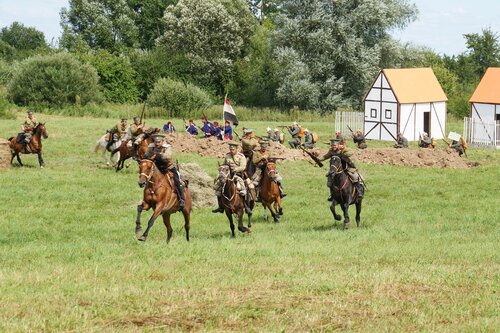 Müzeler ve sanat galerileri Музей-заповедник Гумбинненское поле, Kaliningradskaya oblastı, foto