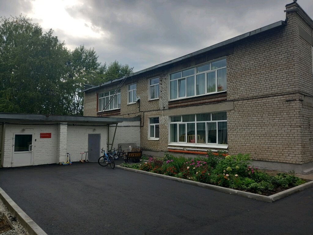 Anaokulları Shkola dizayna Tochka, strukturnoye podrazdeleniye gruppy detskogo sada, Perm, foto