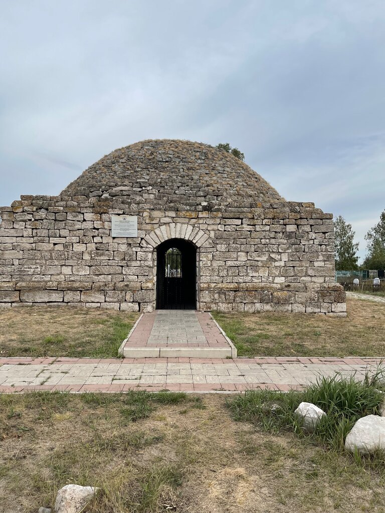 Müzeler ve sanat galerileri Мавзолей Хусейнбека, Başkurdistan, foto
