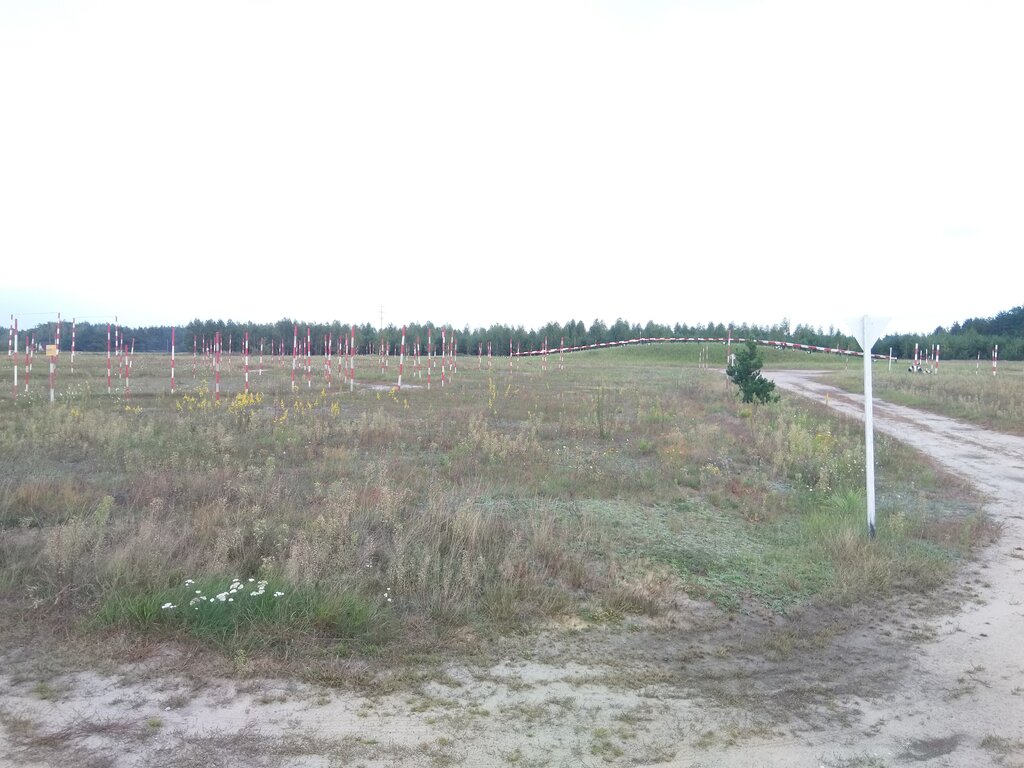 Ehliyet sınav alanı Учебный автодром УО Малоритский ГПЛ СП, Brestskaya oblastı, foto