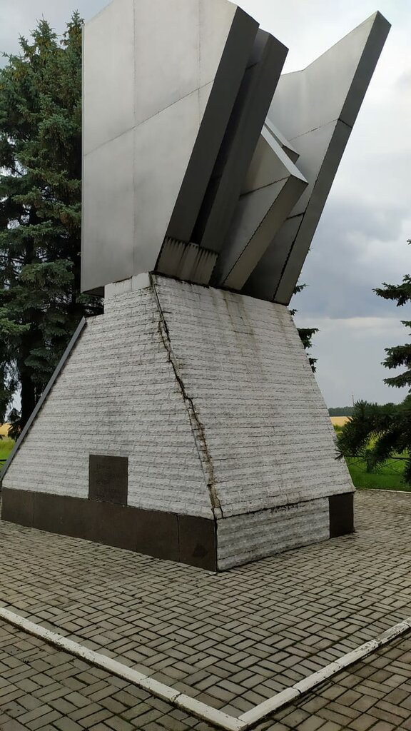 Anıt, heykel 140-й стрелковой дивизии, Kurskaya oblastı, foto