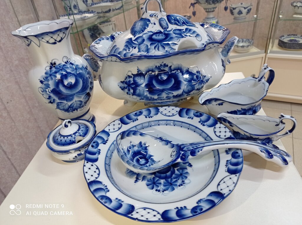 Züccaciye mağazaları Гжельский фарфор, Moskova ve Moskovskaya oblastı, foto