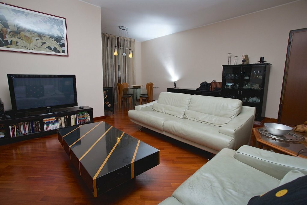 Otel Flat 2015, Lombardiya, foto