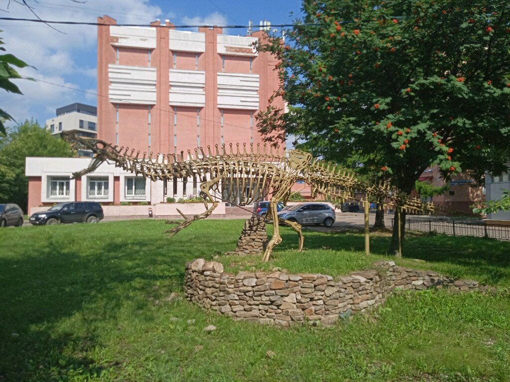 Dekorasyon ve süsleme, onur panosu Динозавр, Yaroslavl, foto