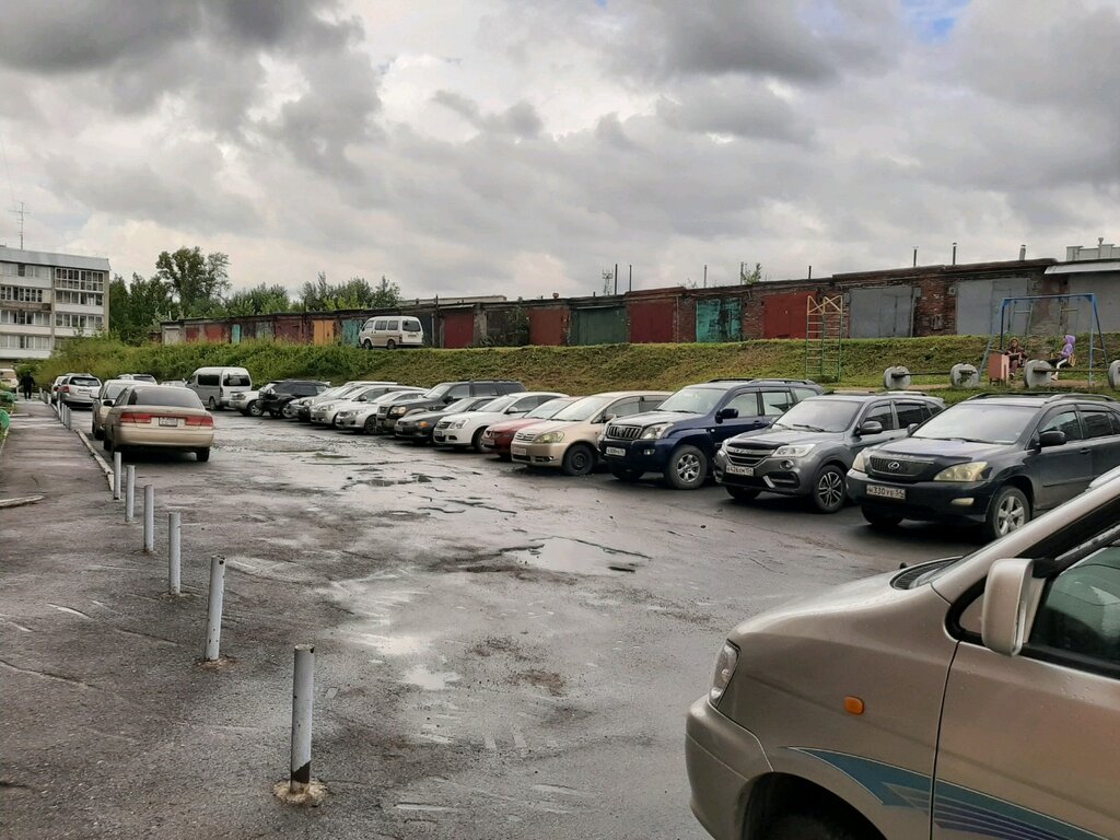 Otoparklar Автостоянка, Novosibirsk, foto