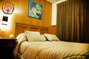 Hotel Ambassador (Quito, Avenida Cristobal Colón), otel  Kito'dan