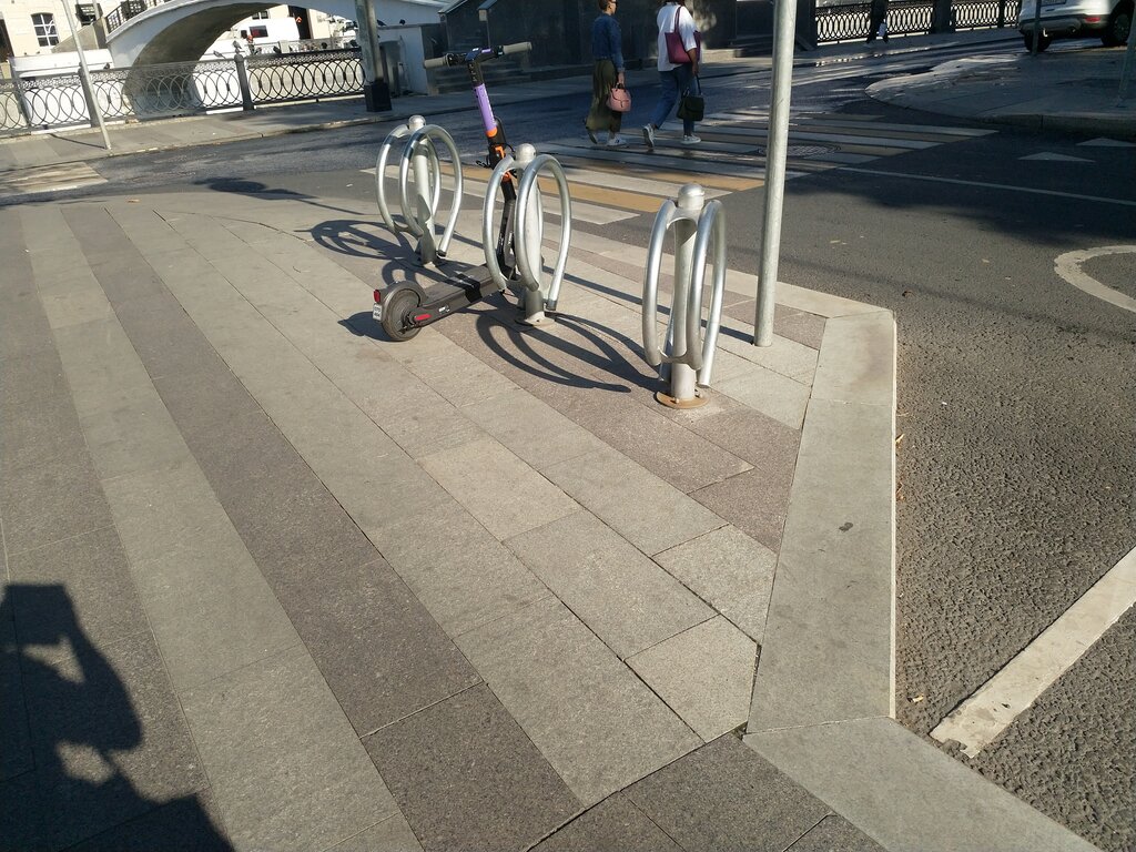 Bisiklet park yerleri Bicycle parking, Moskova, foto