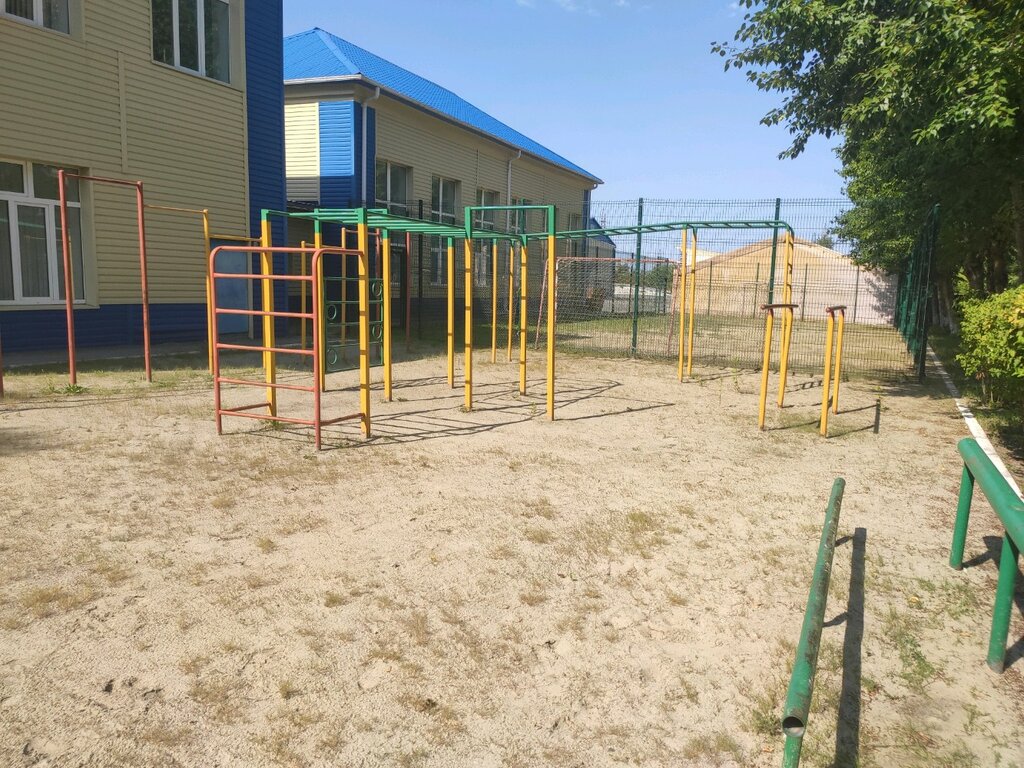Spor alanı Спортивная площадка, Tiumen, foto
