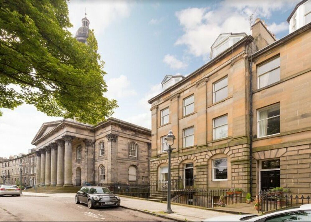 Otel Stunning Ground-floor 2bedrm New Town Apt, Edinburgh, foto