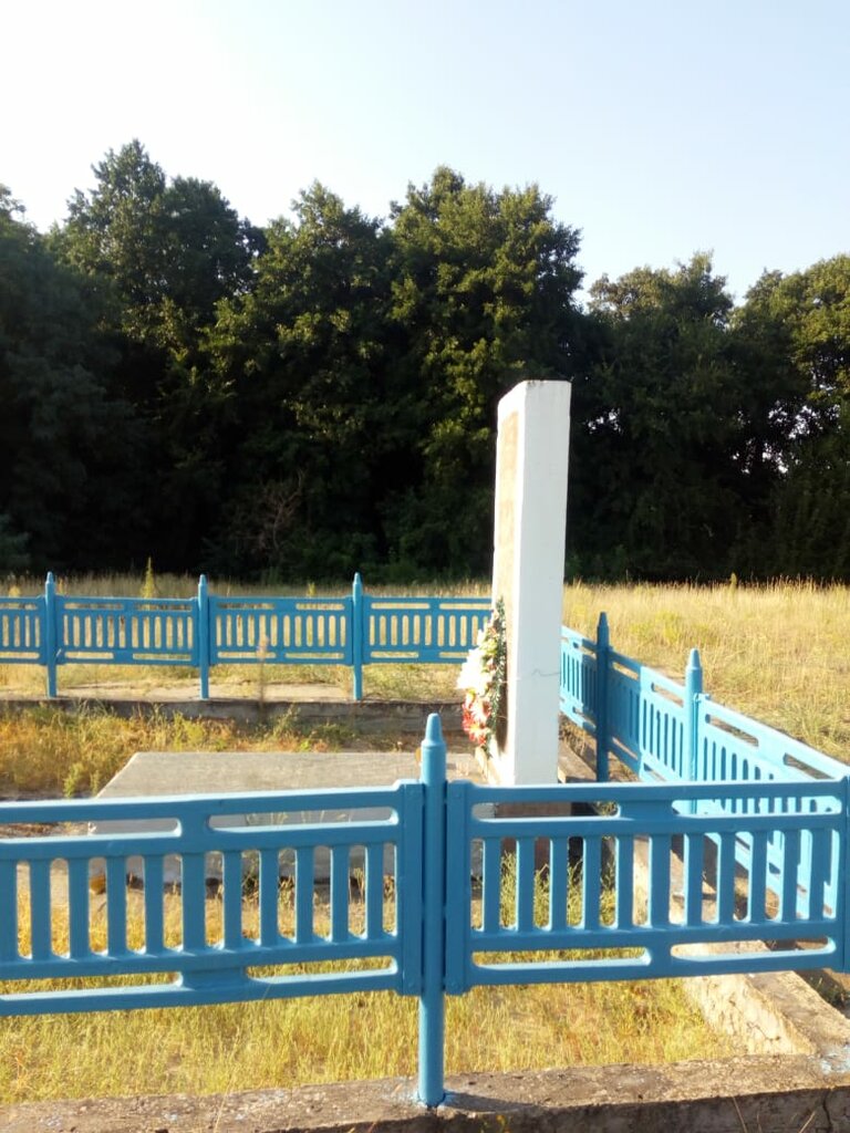 Anıt, heykel Братская могила советских воинов, Volgogradskaya oblastı, foto