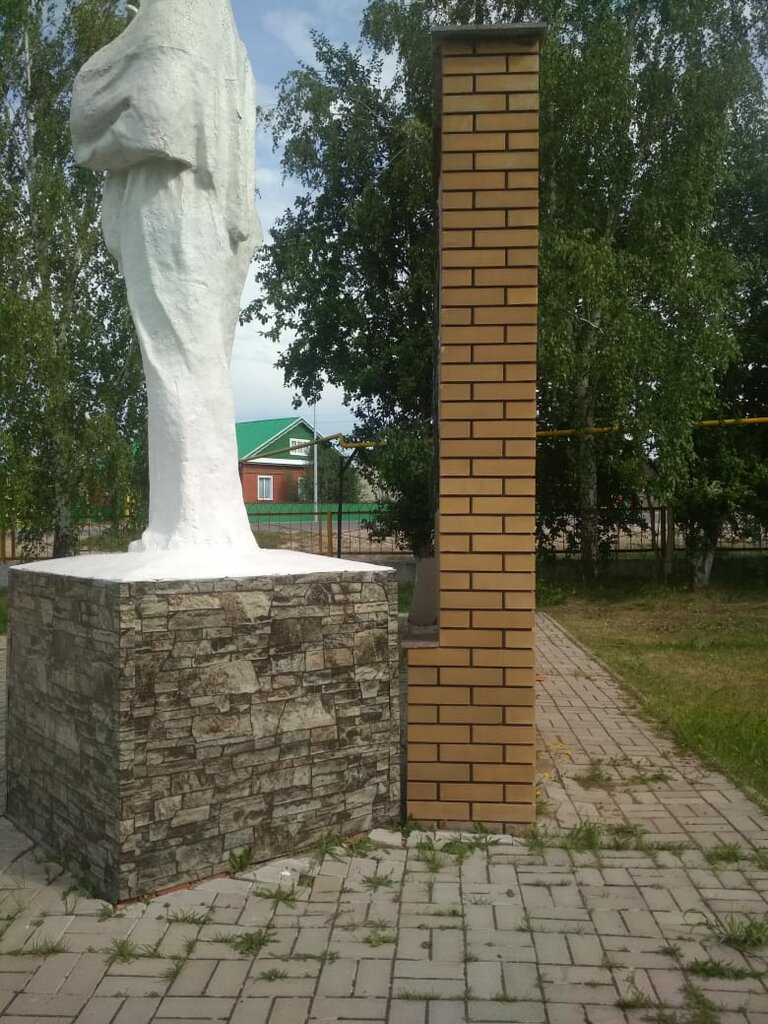 Anıt, heykel Воинам, павшим в годы Великой Отечественной войны, Tataristan, foto
