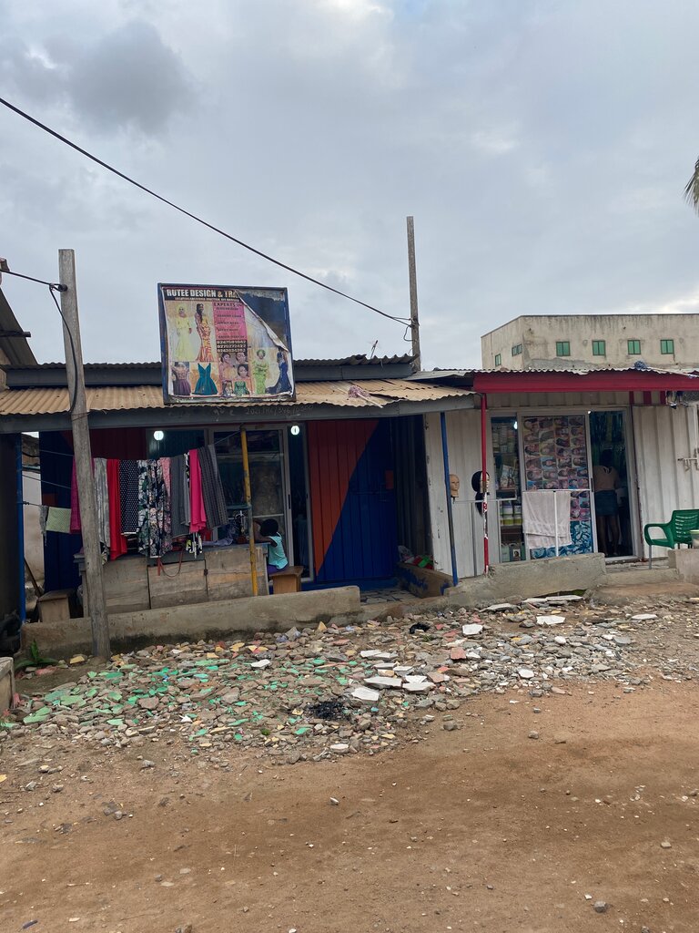 Giyim mağazası Rutee Design and Training Centre, Dünya, foto