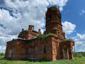 Tserkov Nikolaya Chudotvortsa V Chemodanovo (Kaluga Region, Yukhnovskiy District, selskoye poseleniye Chemodanovo, derevnya Chemodanovo, Tsentralnaya ulitsa), ortodoks kiliseleri  Kalujskaya oblastından