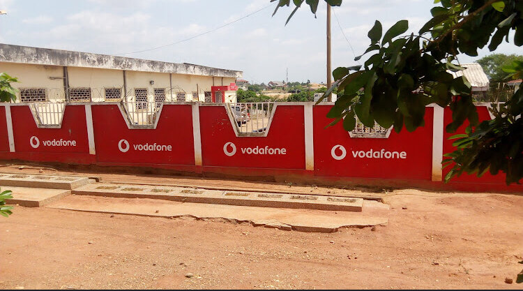 Telekomünikasyon firmaları Vodafone Ghana, Kumasi, foto