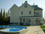 Коттедж для отдыха (Zarechnaya ulitsa No:11/7, Novotitarovskaya stanitsa), otel  Krasnodarski krayından