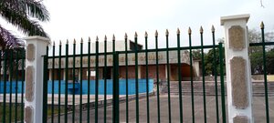 Musée Marien Ngouabi (Brazzaville, Commune de Poto-Poto), müzeler ve sanat galerileri  Brazzaville'den