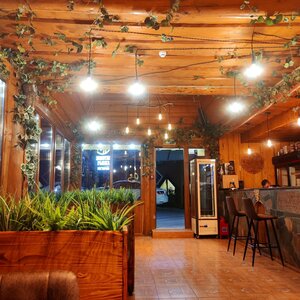 Zolotaya Rybka (Лесная улица No:1Б, поселок Привольное), restoran  Kırım Cumhuriyeti'nden