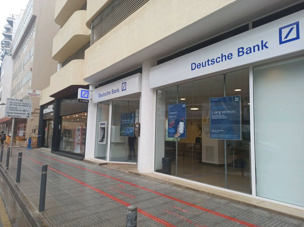 Banka Deutsche Bank, İbiza, foto