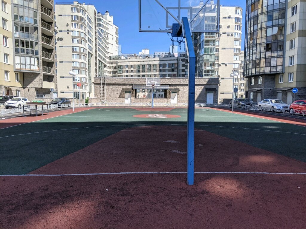 Spor alanı Баскетбольная площадка, Saint‑Petersburg, foto