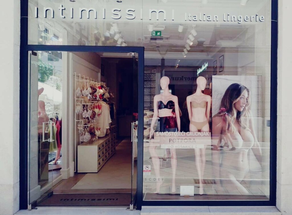 Giyim mağazası Intimissimi, Split, foto