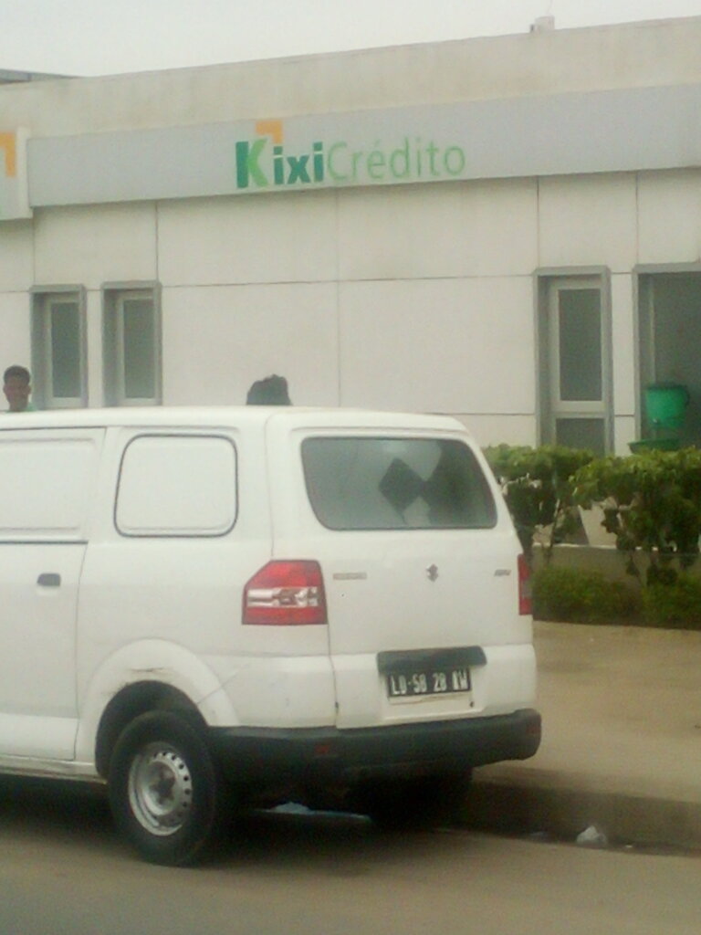Banka KixiCrédito Agência Kilamba Kiaxi, Loanda, foto