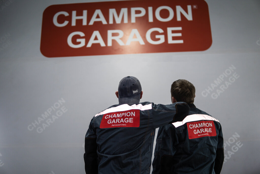 Otomobil servisi Champion Garage, Roslavl, foto