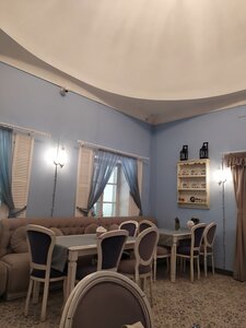 Molochnia (Sadovaya Street No:20В, Pavlovsk), restoran  Pavlovsk'tan