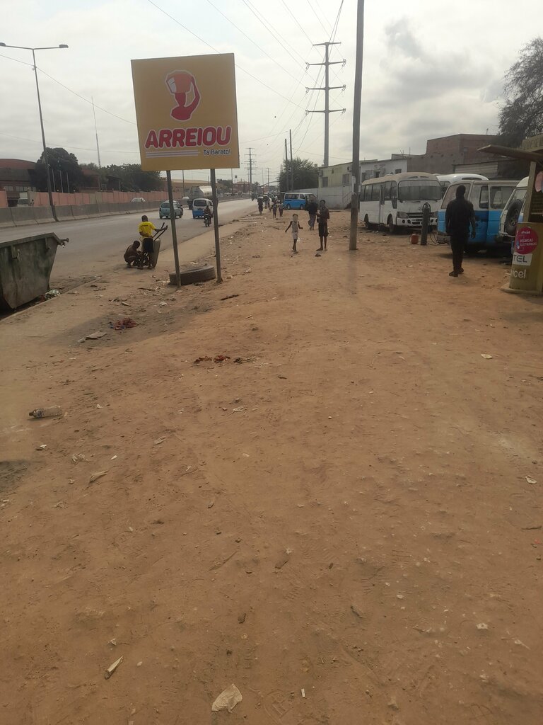 Süpermarket Arreiou Ngola Kiluanje, Loanda, foto