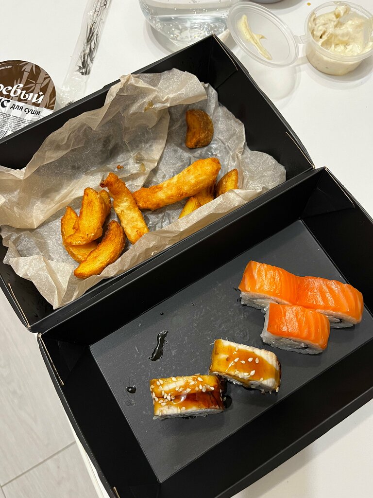 Suşi restoranı Ванлав Суши, Petrozavodsk, foto