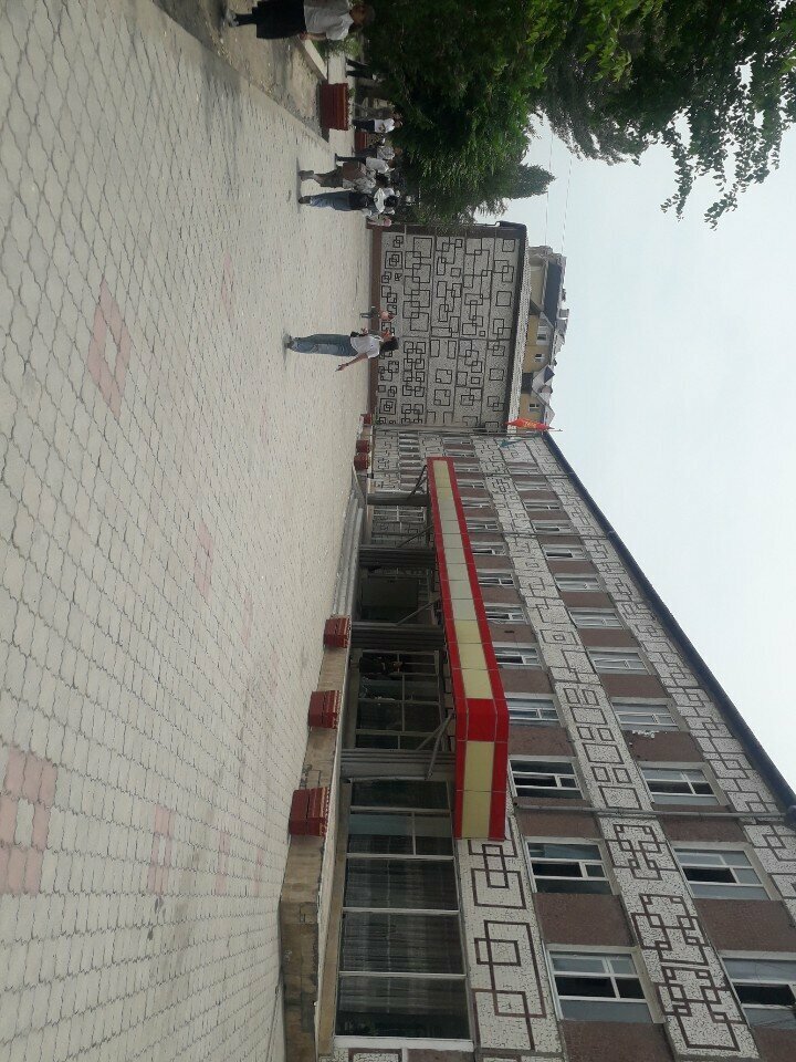 Ortaokul Secondary Comprehensive School No. 14 Named After K. Altybaev, Osh, foto