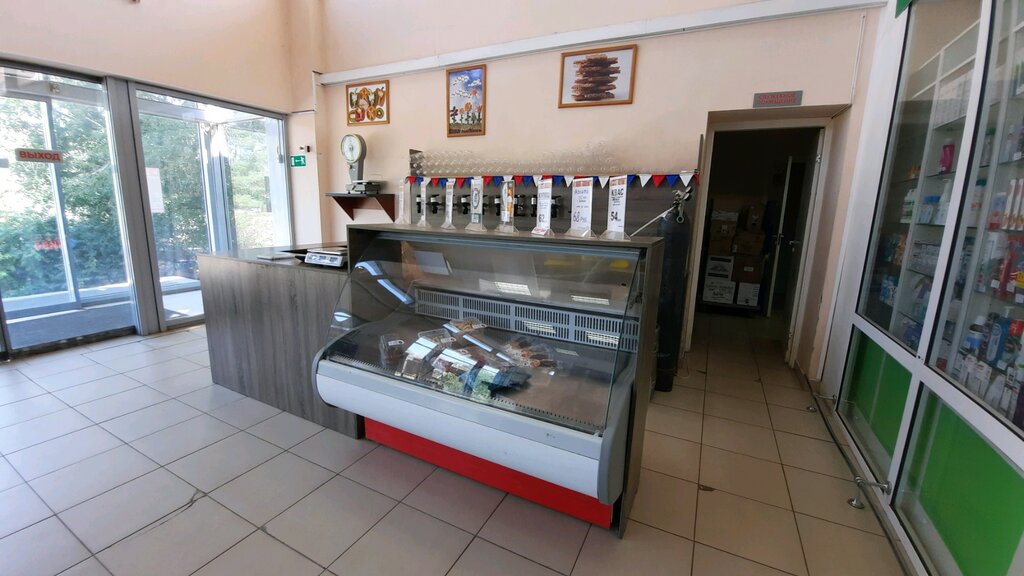 Bira dükkanı Magazin Khmel, Voljski, foto