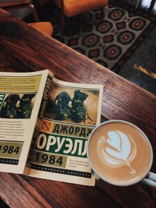 Район (vulica Uladzimira Lienina No:65), kahve dükkanları  Berioza'dan
